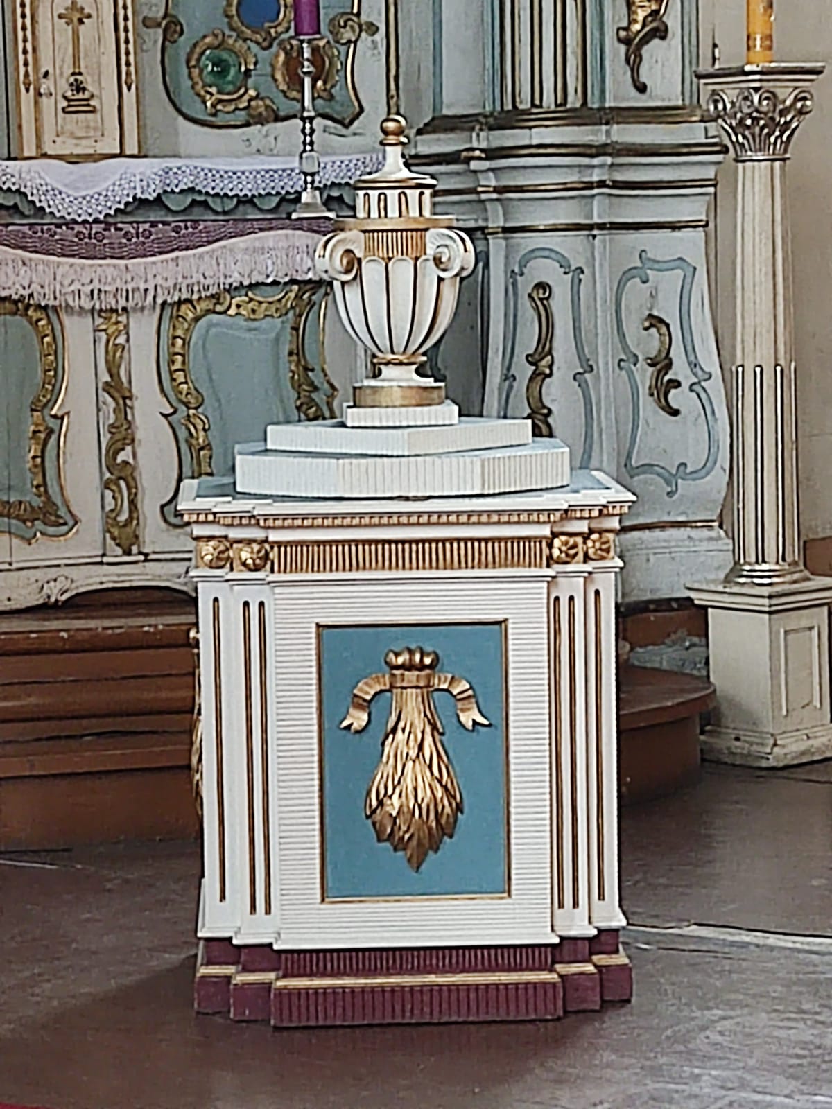 postamenti – Art History in Latvia